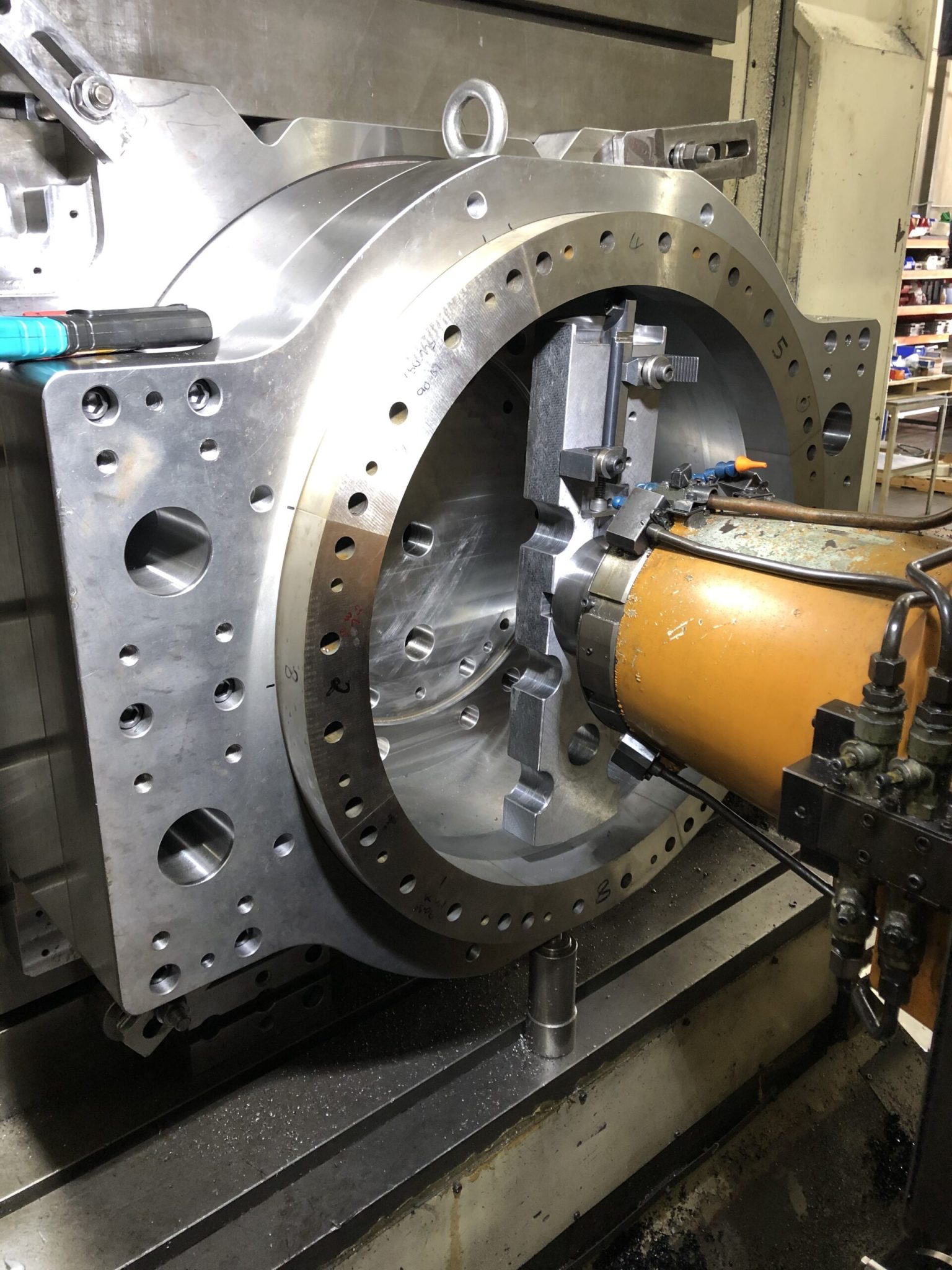 Home | Unique Tooling | Leading Precision Engineers & Manufacturers